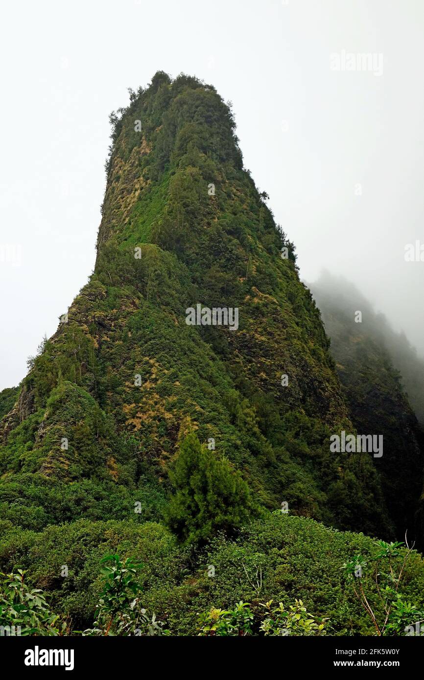 Famous Iao Needle in the Iao Valley State Park in Maui, Hawaii Stock ...