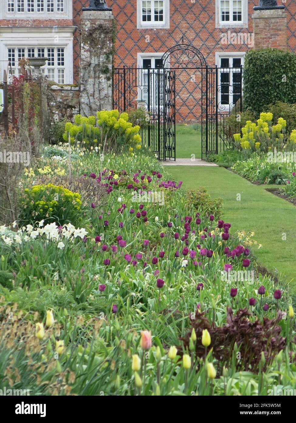 Helmingham hall hi-res stock photography and images - Alamy