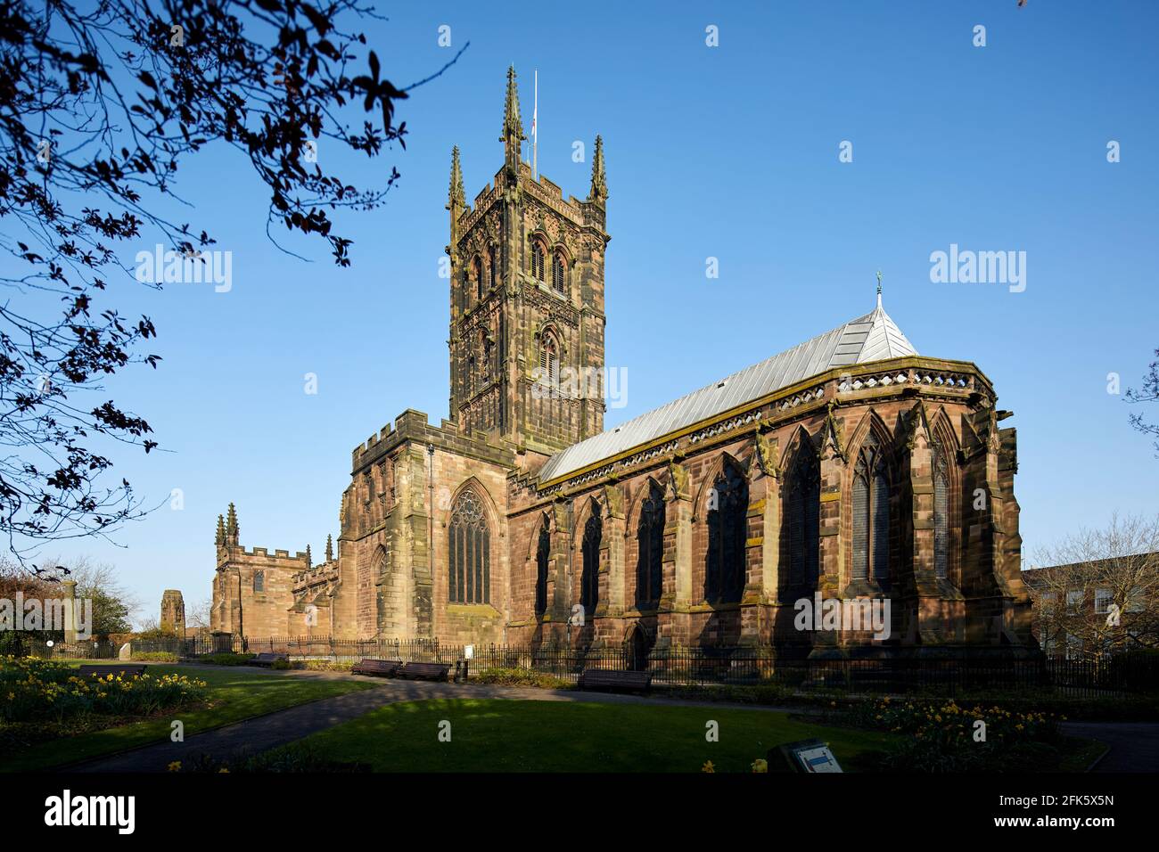 St peters collegiate church wolverhampton hi-res stock photography and ...