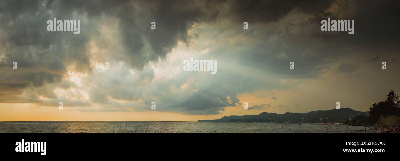 Amazing sea sunset, the sun, waves, clouds Stock Photo - Alamy