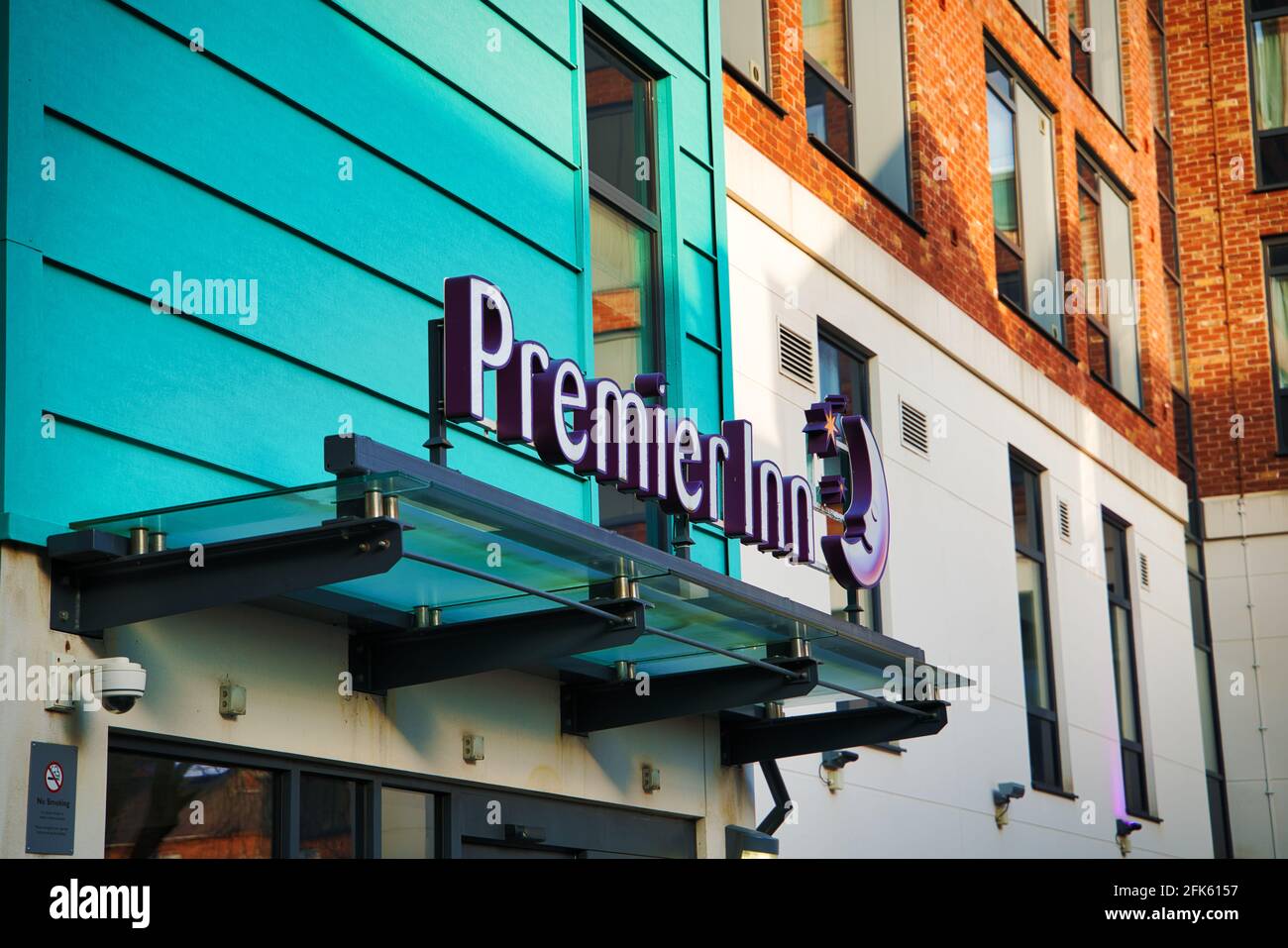 Premier inn moon logo hi-res stock photography and images - Alamy