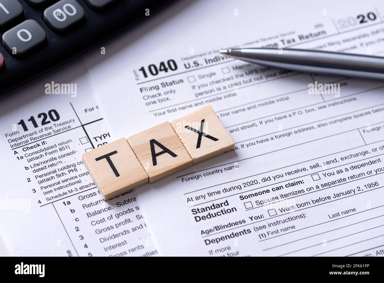 Tax word made tiles hi-res stock photography and images - Alamy