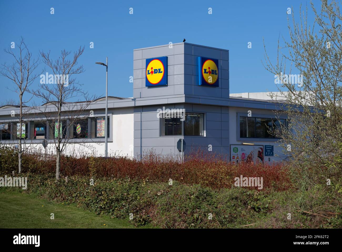 Lidl store ireland hi-res stock photography and images - Alamy