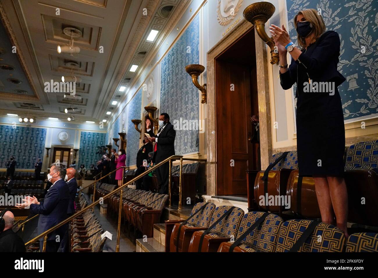 U s joint session of congress above hi-res stock photography and images ...