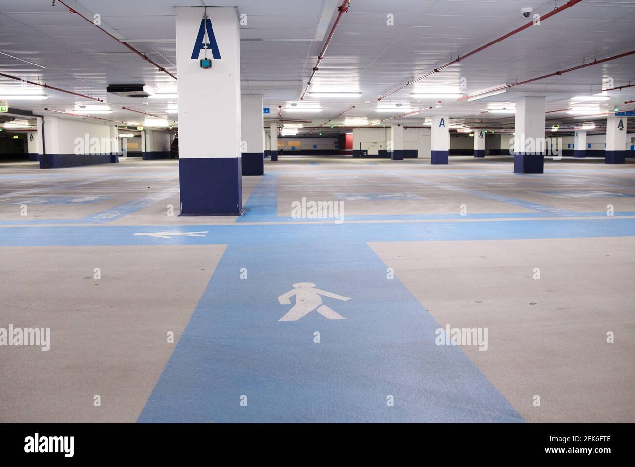 Scary walkways hi-res stock photography and images - Alamy