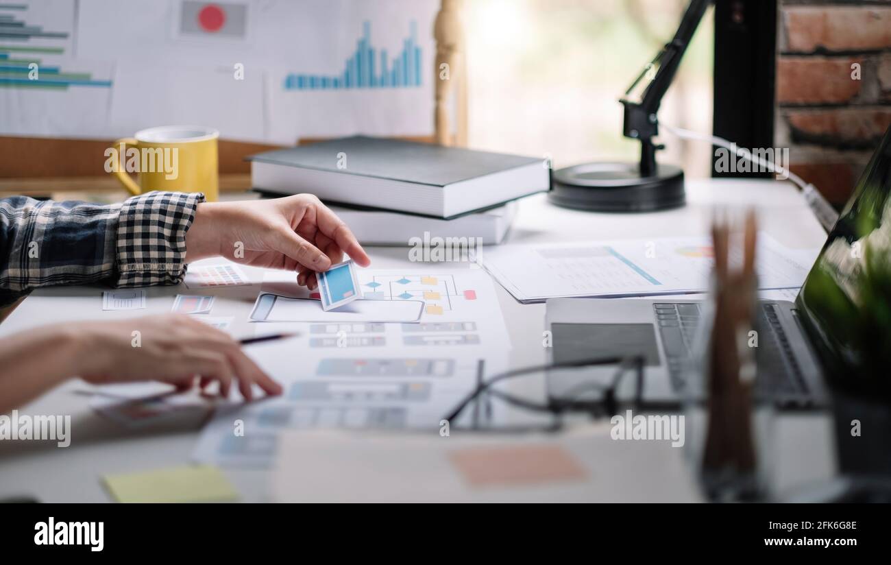 ux designer creative Graphic planning application development for web ...