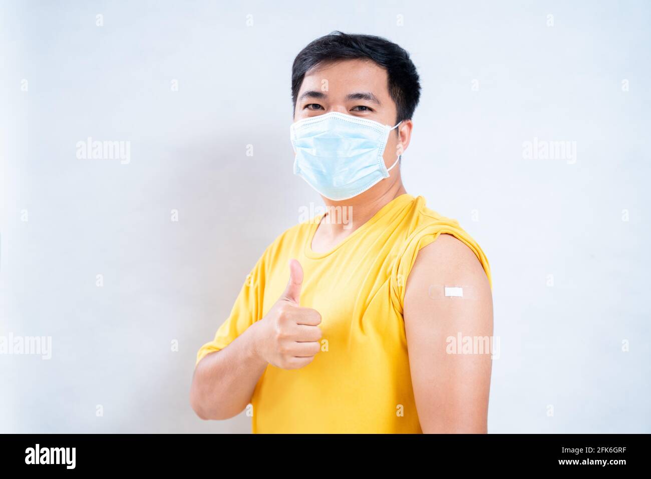 Wearing plaster hi-res stock photography and images - Alamy