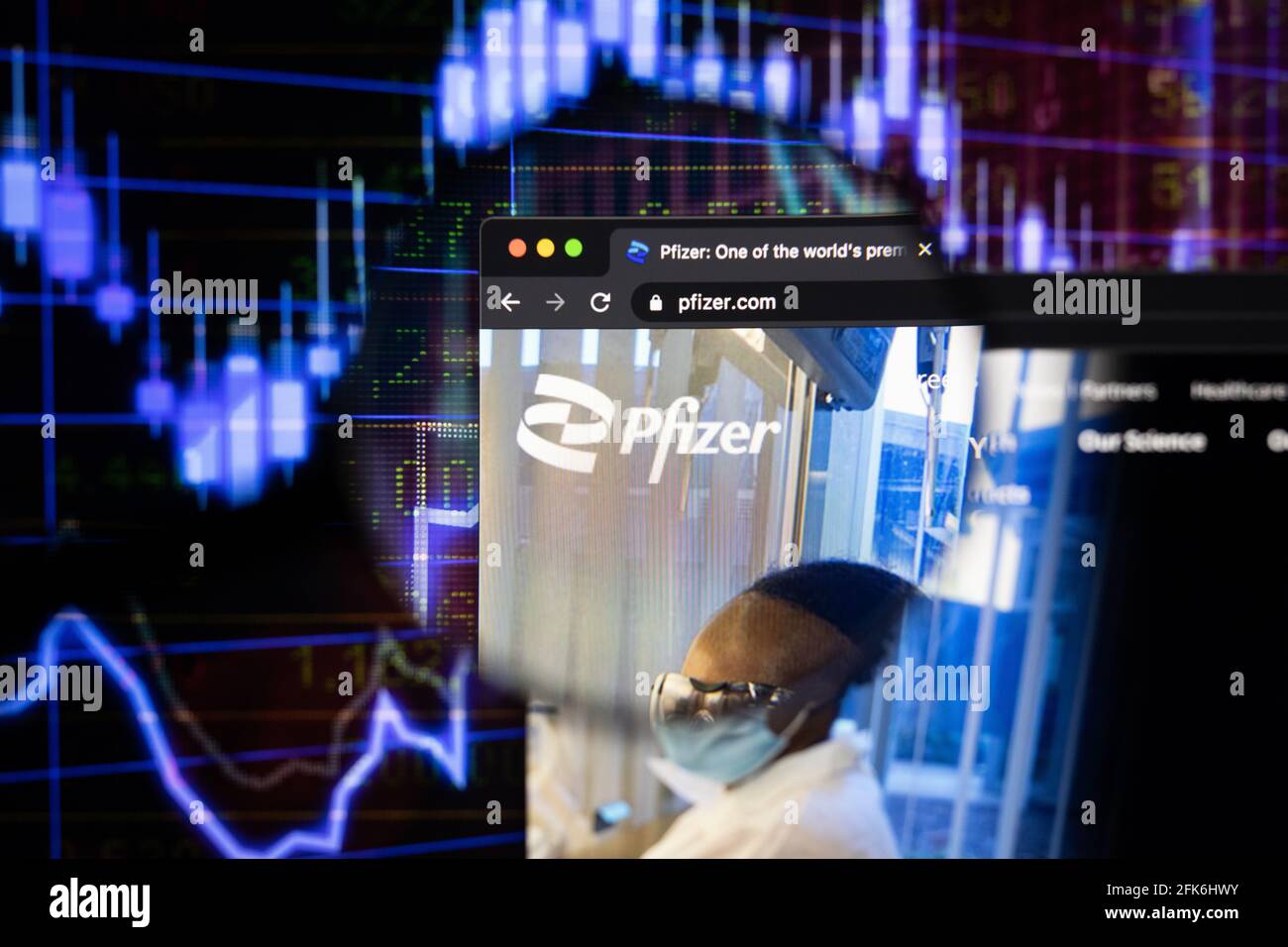 Pfizer vaccinaton hi-res stock photography and images - Alamy