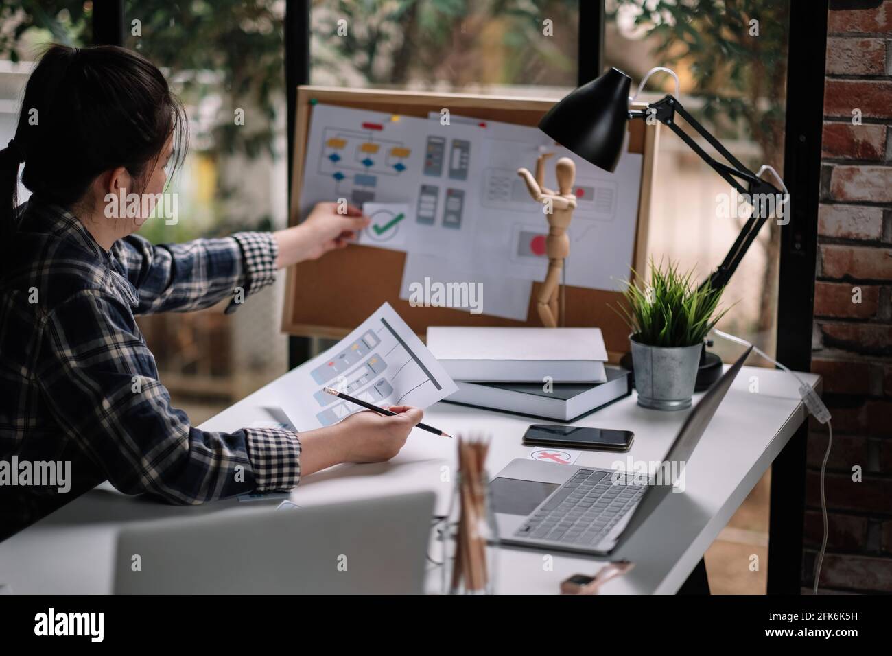 ux designer creative Graphic planning application development for web ...