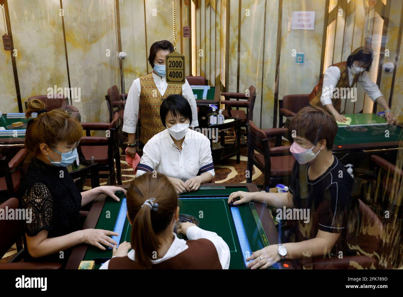 Mahjong hong kong china asia hi-res stock photography and images - Alamy