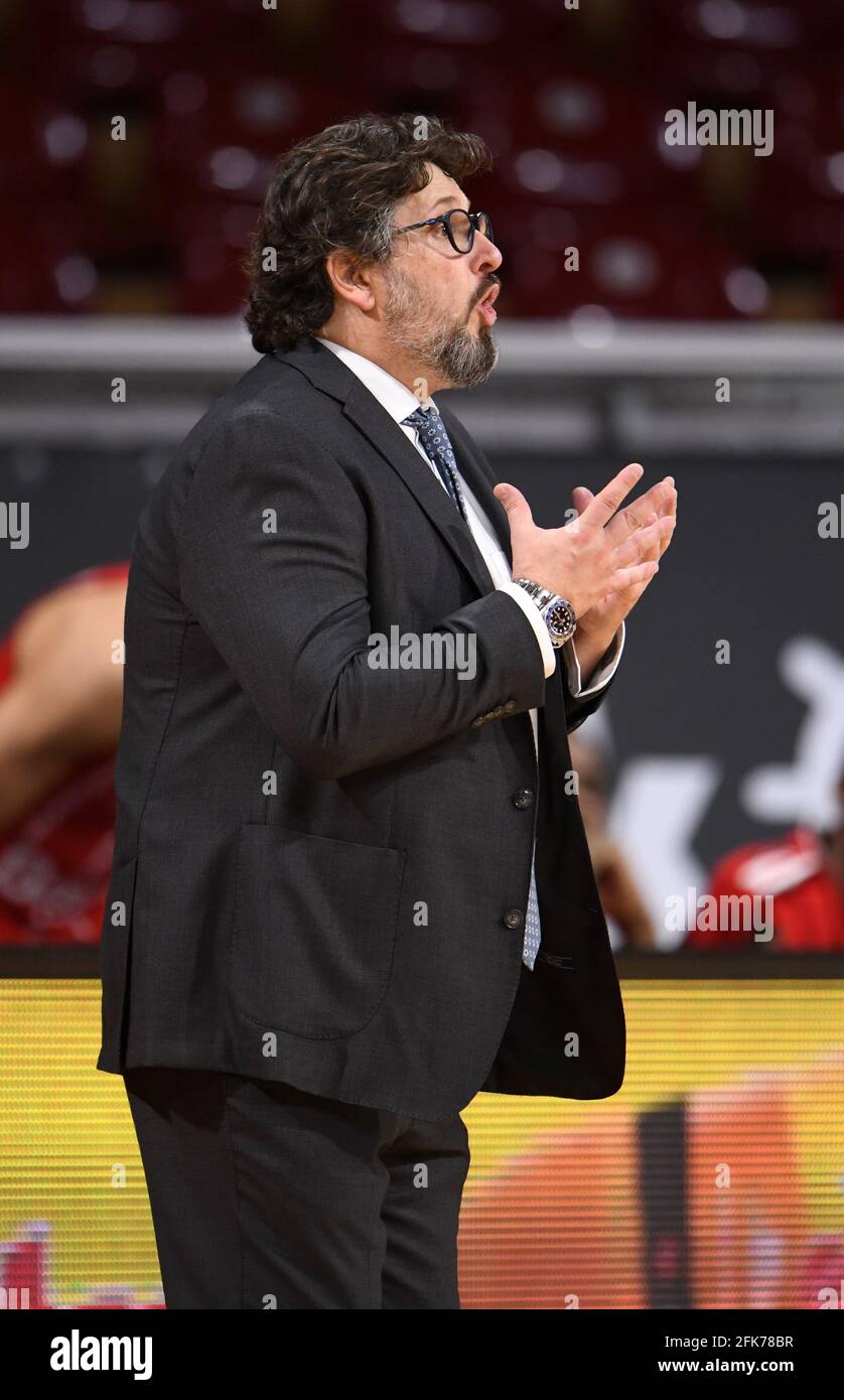 Trinchieri andrea fc bayern münchen trainer hi-res stock photography ...