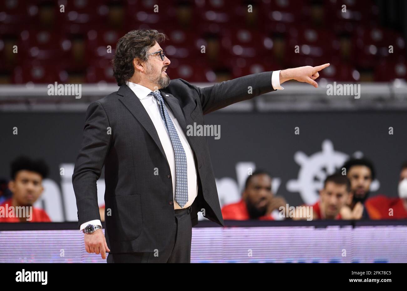 Trinchieri andrea fc bayern münchen trainer hi-res stock photography ...