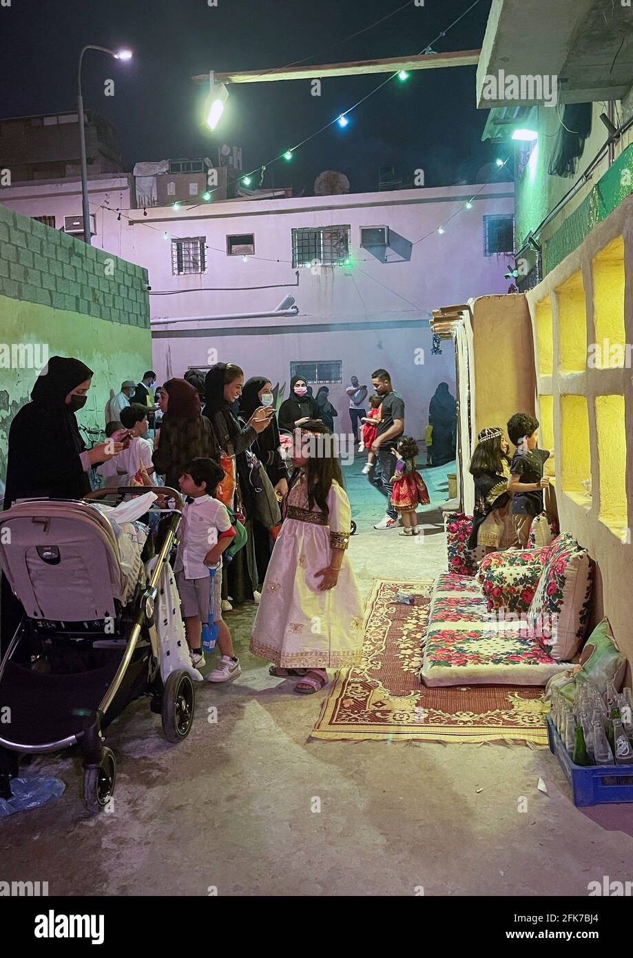 Gargeean hi-res stock photography and images - Alamy