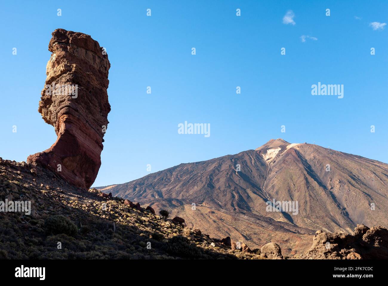 Roque Cinchado and peak of Teide volcano, Teide National Park, Tenerife ...