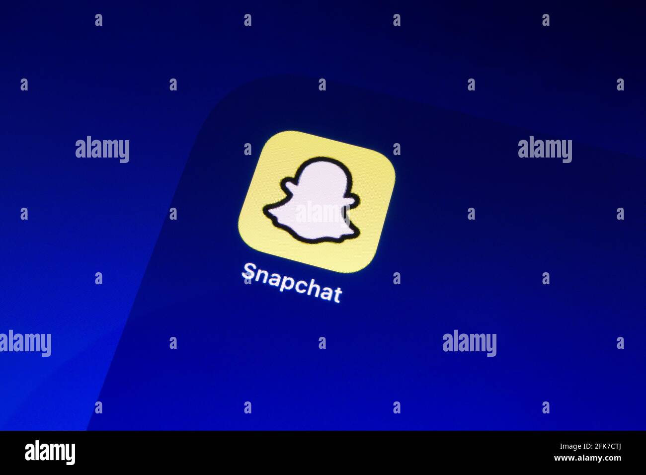 Snap inc logo hi-res stock photography and images - Alamy