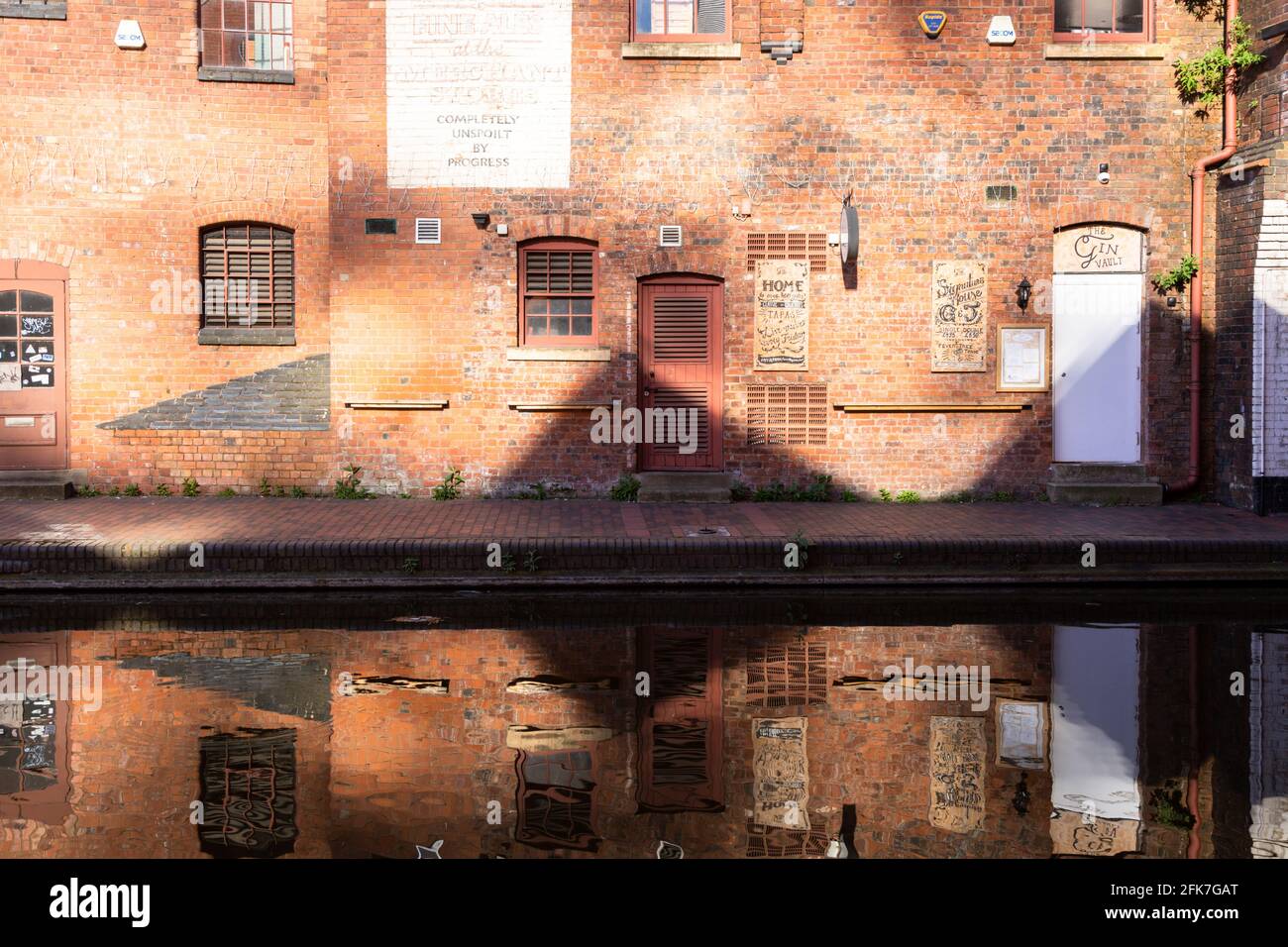 Old canalside building, Birmingham, UK Stock Photo - Alamy