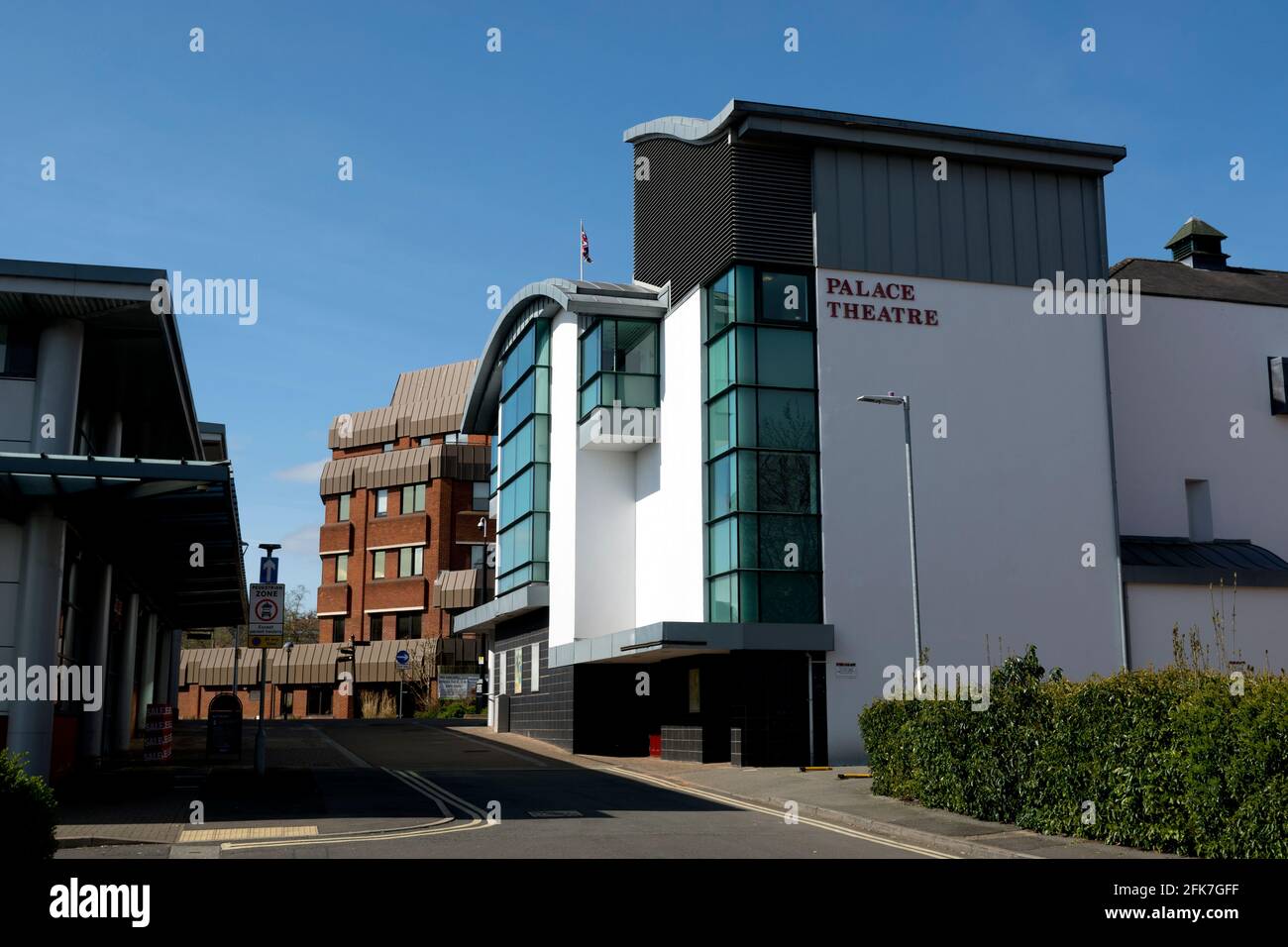 Palace theatre redditch hi-res stock photography and images - Alamy