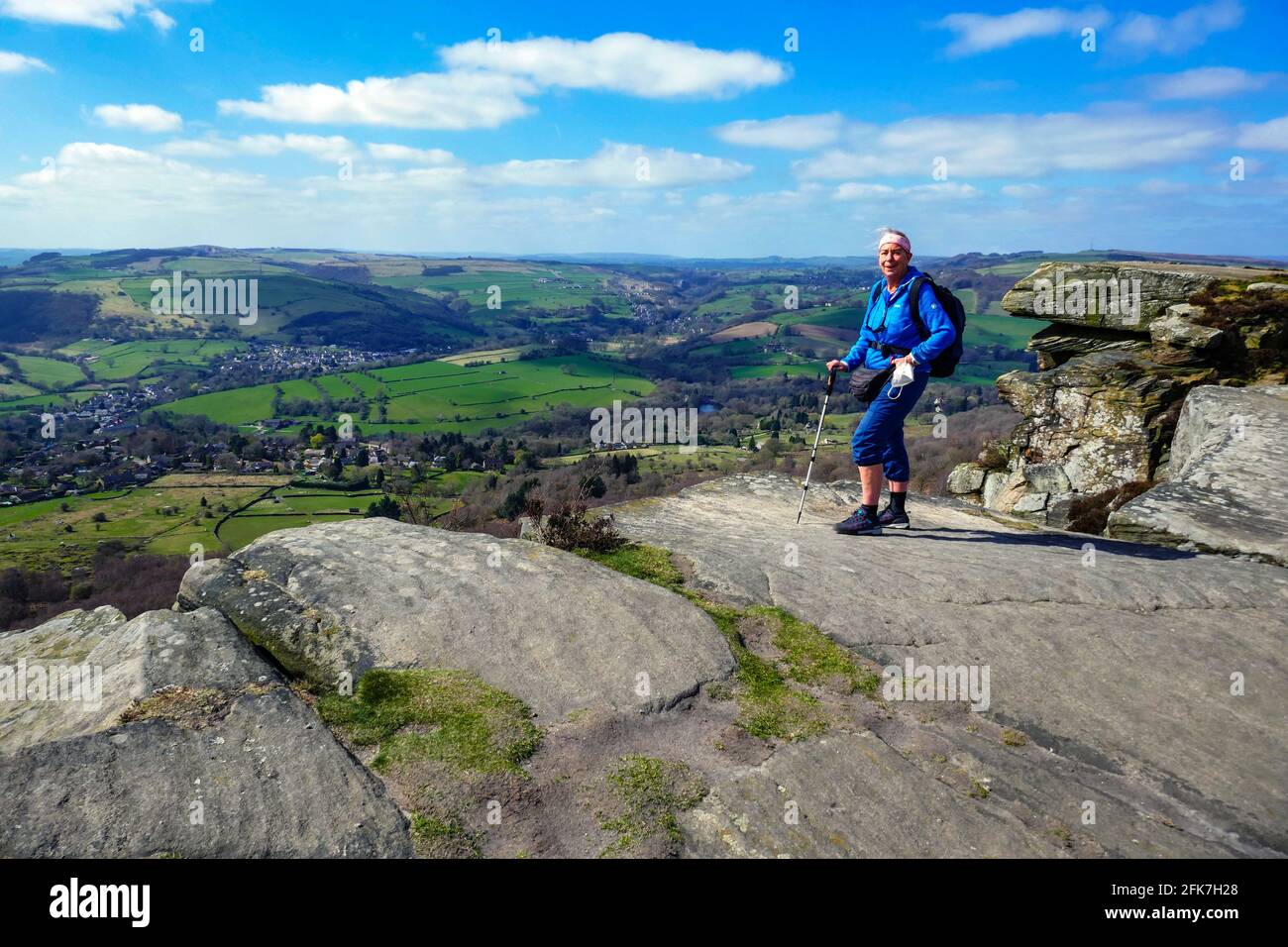 Female hiker on Curbar Edge, Peak District, National Park, Derbyshire ...