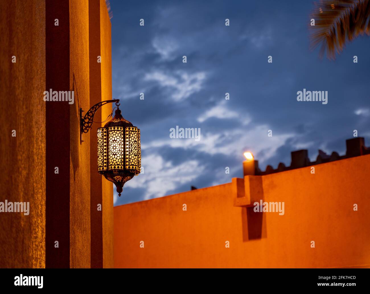 Mosque pattern doha hi-res stock photography and images - Alamy