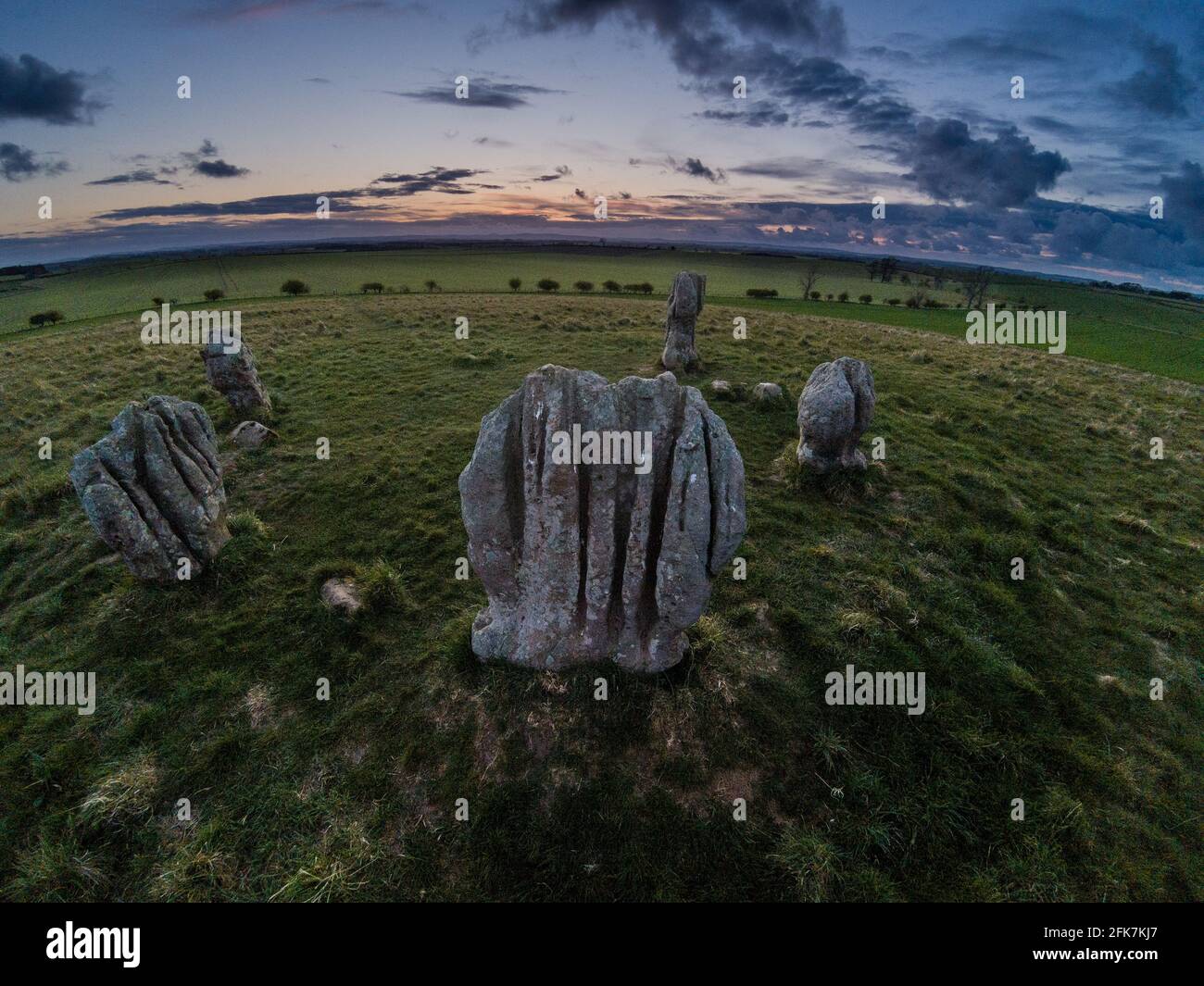 Circle stone hi-res stock photography and images - Alamy