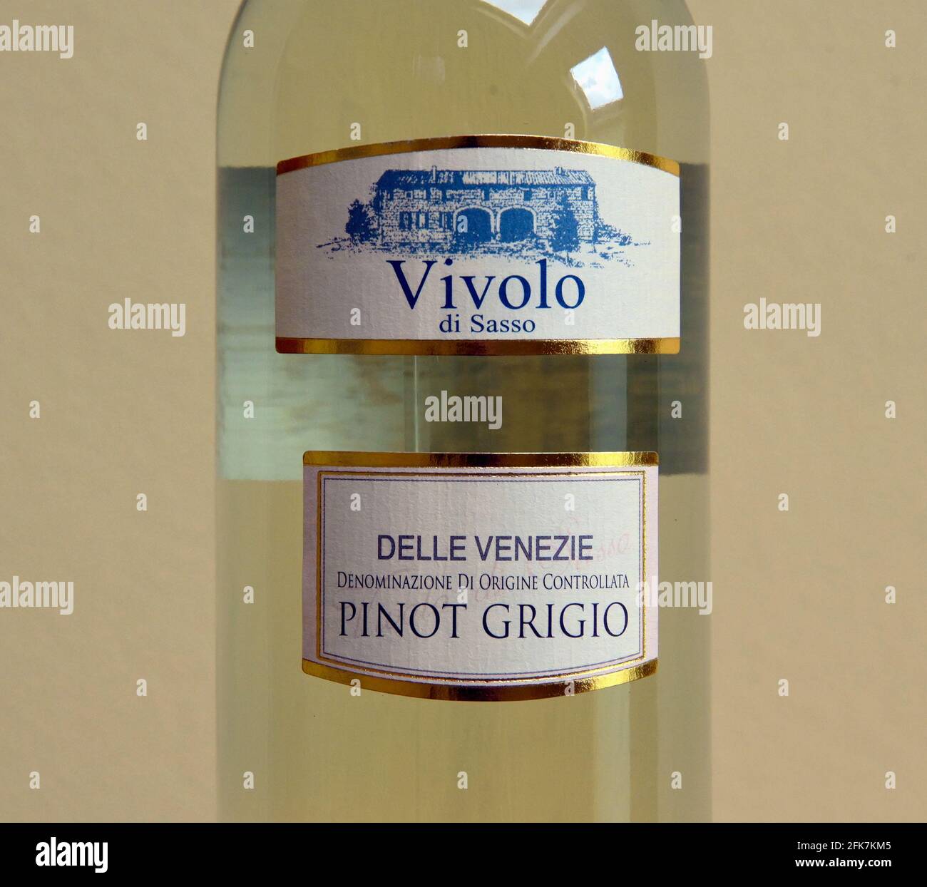 Wine label. Vivolo di Sasso. Delle Venezie. Denominazione di Origine ...