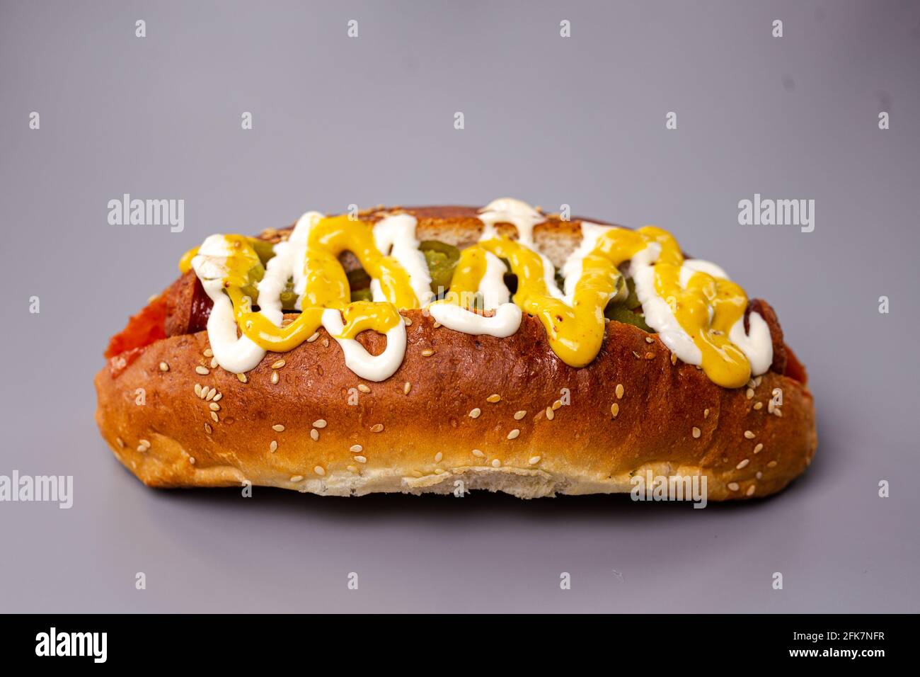 Hotdog With Mustard And Mayo Cheesy Hot Dogs With Pickle Mustard Sauce
