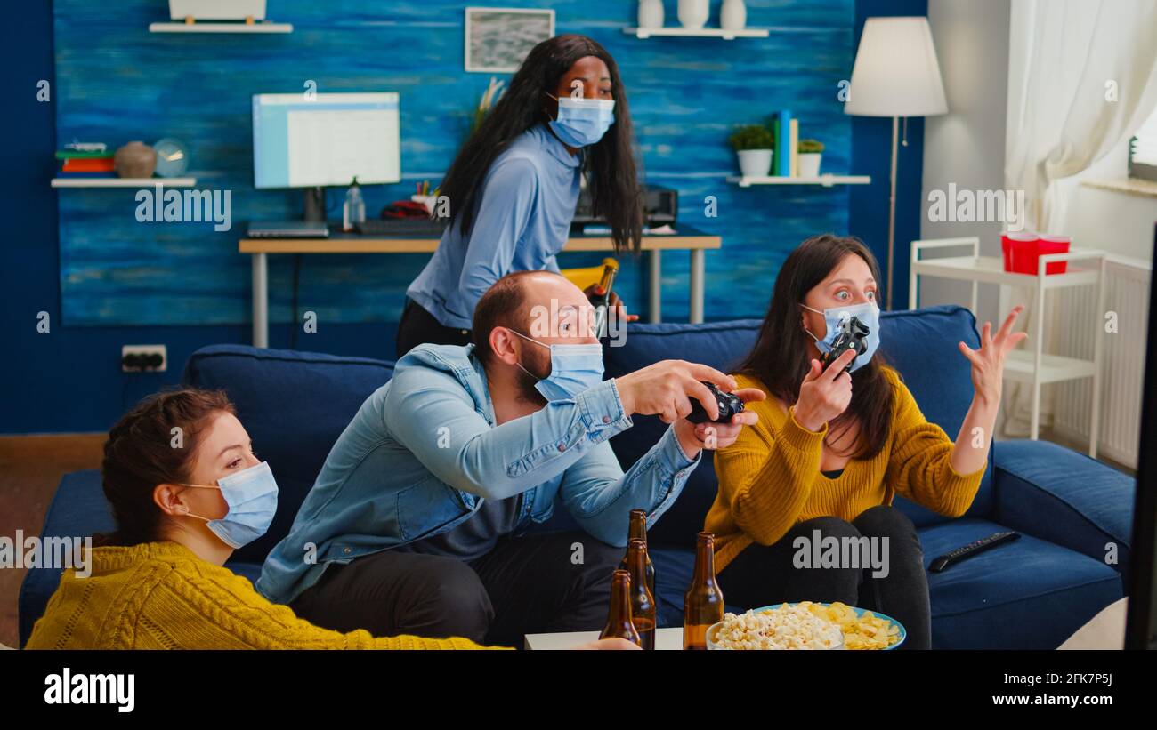 People screaming other loosing hi-res stock photography and images - Alamy