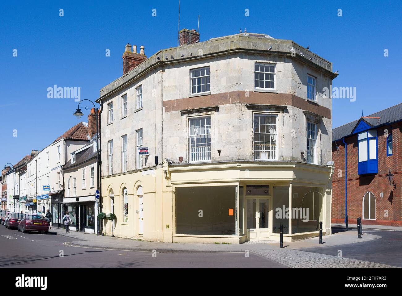 An empty corner shop in Devizes Wiltshire England UK Stock Photo - Alamy