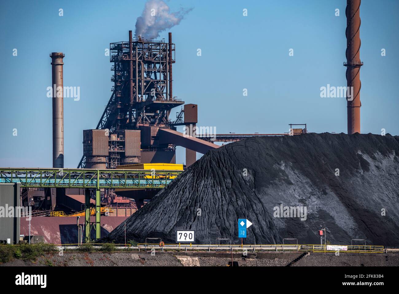 Coal store hi-res stock photography and images - Alamy