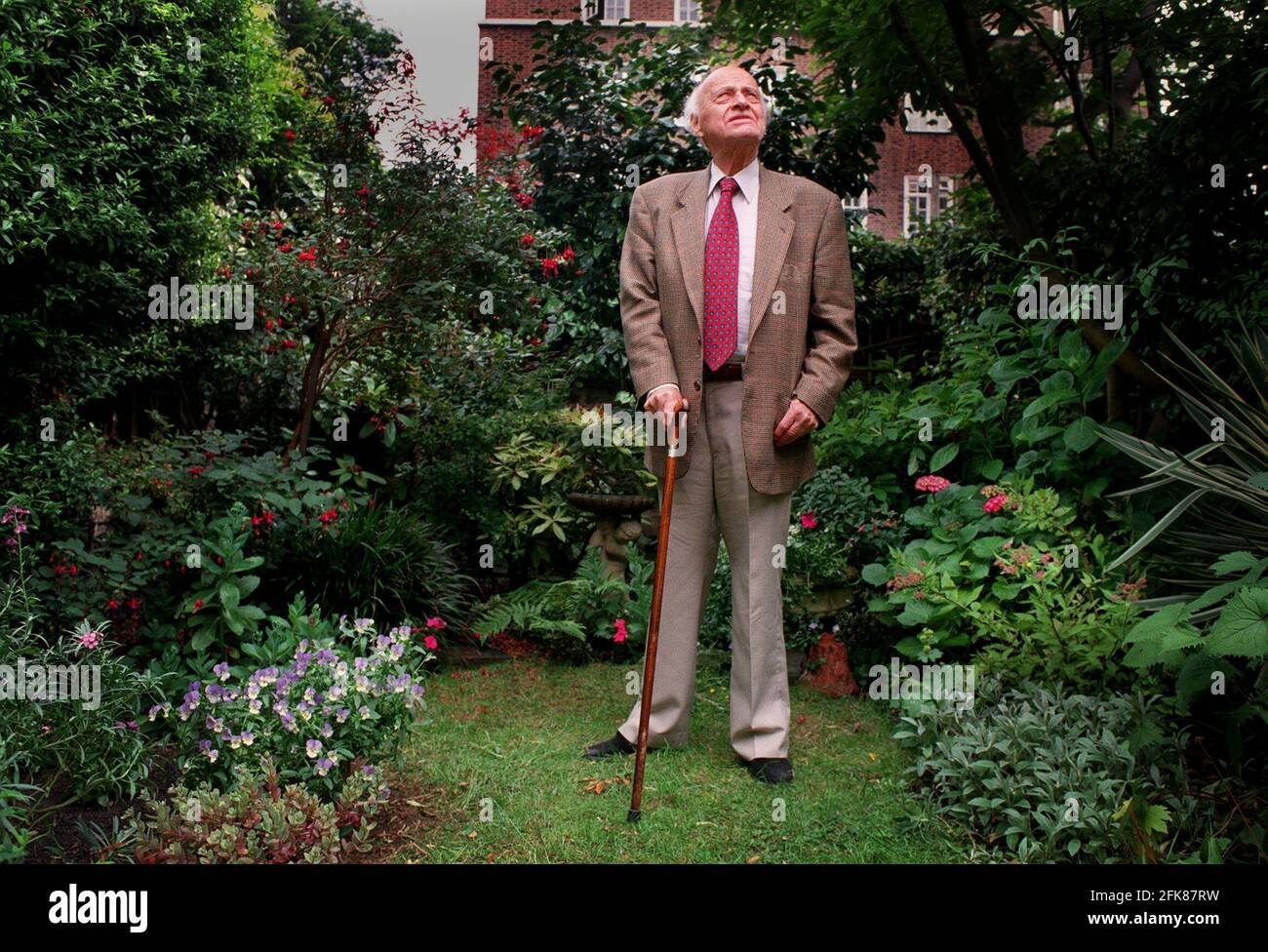 Chelsea garden hi-res stock photography and images - Alamy