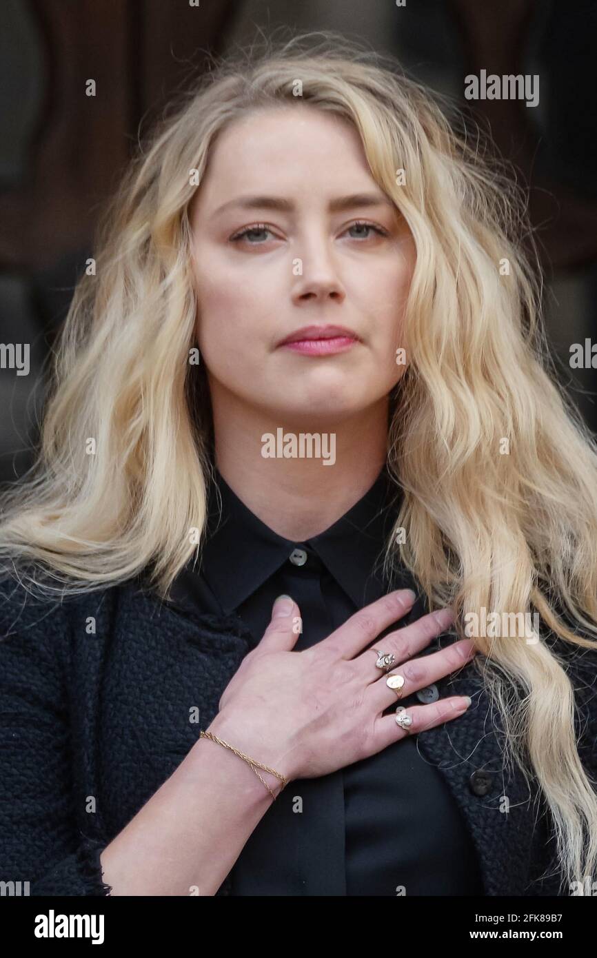London - Britain - 20200728-Amber Heard gives statement outside The ...