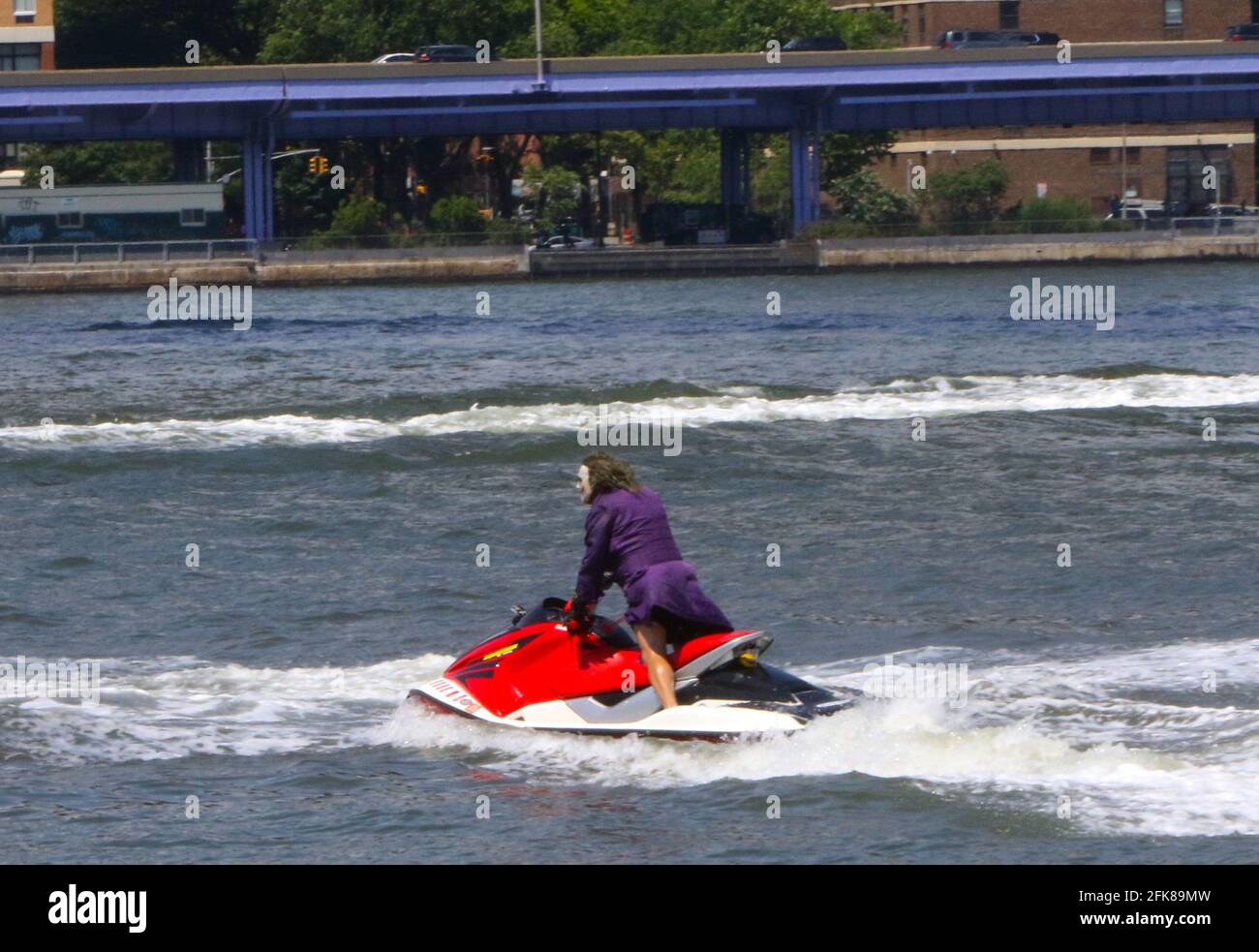 New York - NY - 20200726 - A Man dressed as the Comic Book Anarchist ...