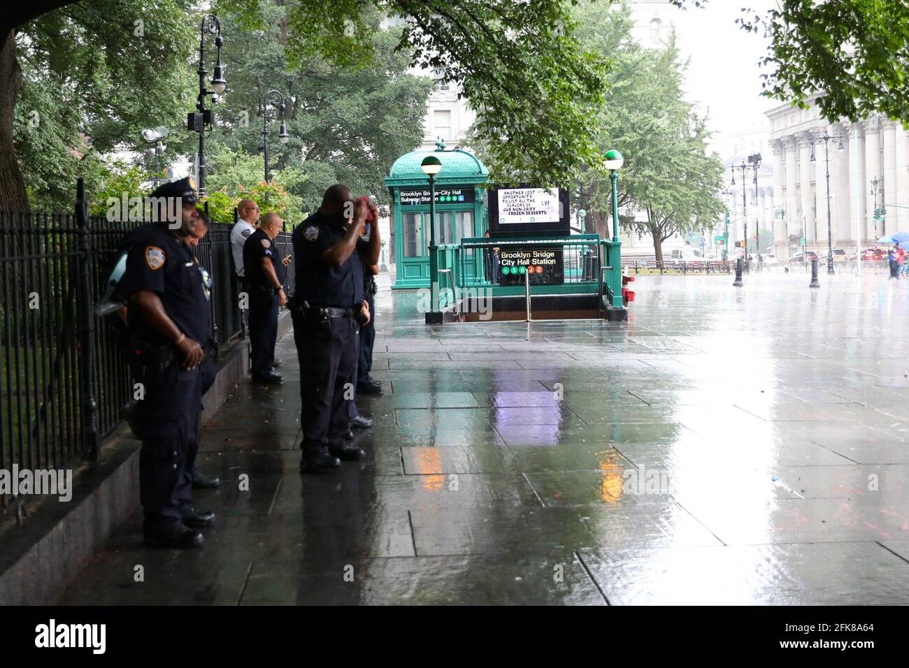 New York - NY - 20200723 NYPD take back the 'No Cops Zone' sidewalks ...