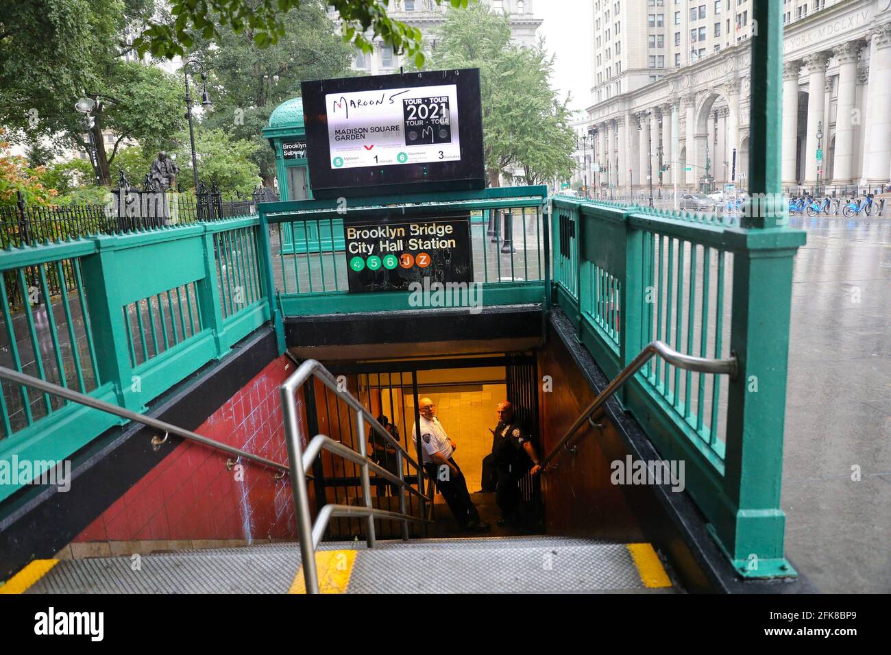 New York - NY - 20200723 NYPD take back the 'No Cops Zone' sidewalks ...