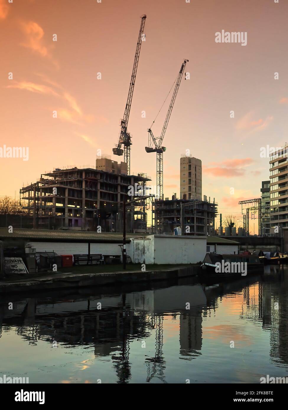 Skeletal construction hi-res stock photography and images - Alamy