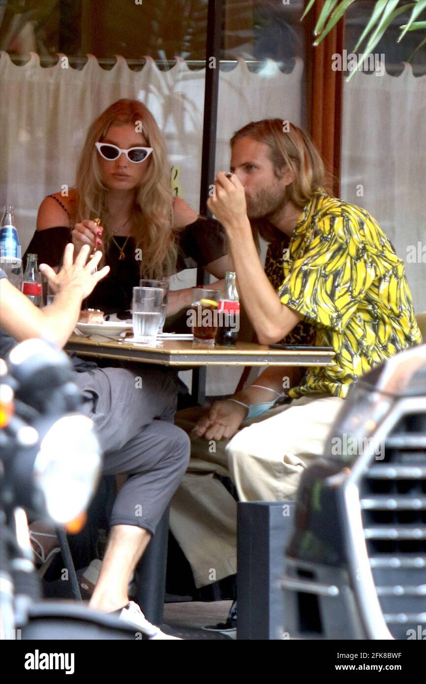 New York - NY - 20200728 Elsa Hosk and her boyfriendTom Daly pictured ...