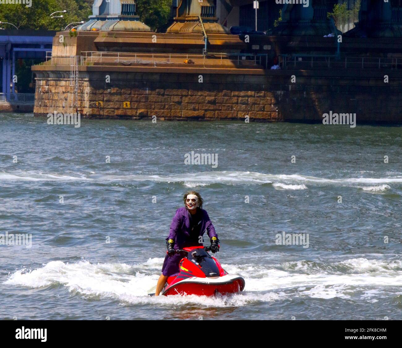 New York - NY - 20200726 - A Man dressed as the Comic Book Anarchist ...