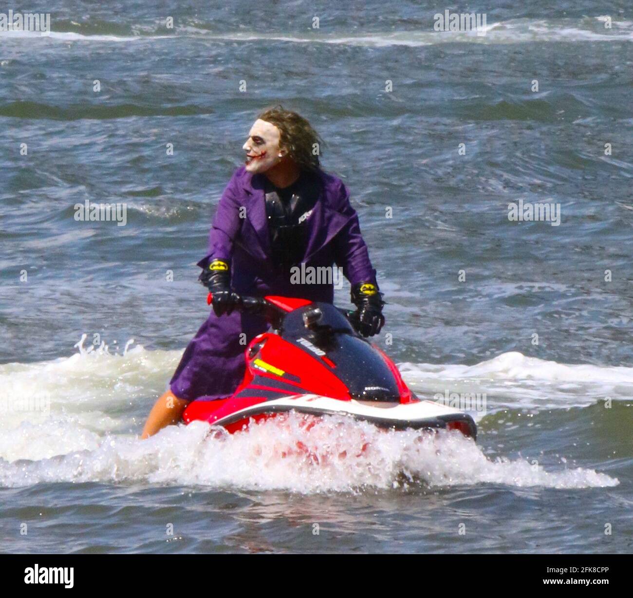 New York - NY - 20200726 - A Man dressed as the Comic Book Anarchist ...
