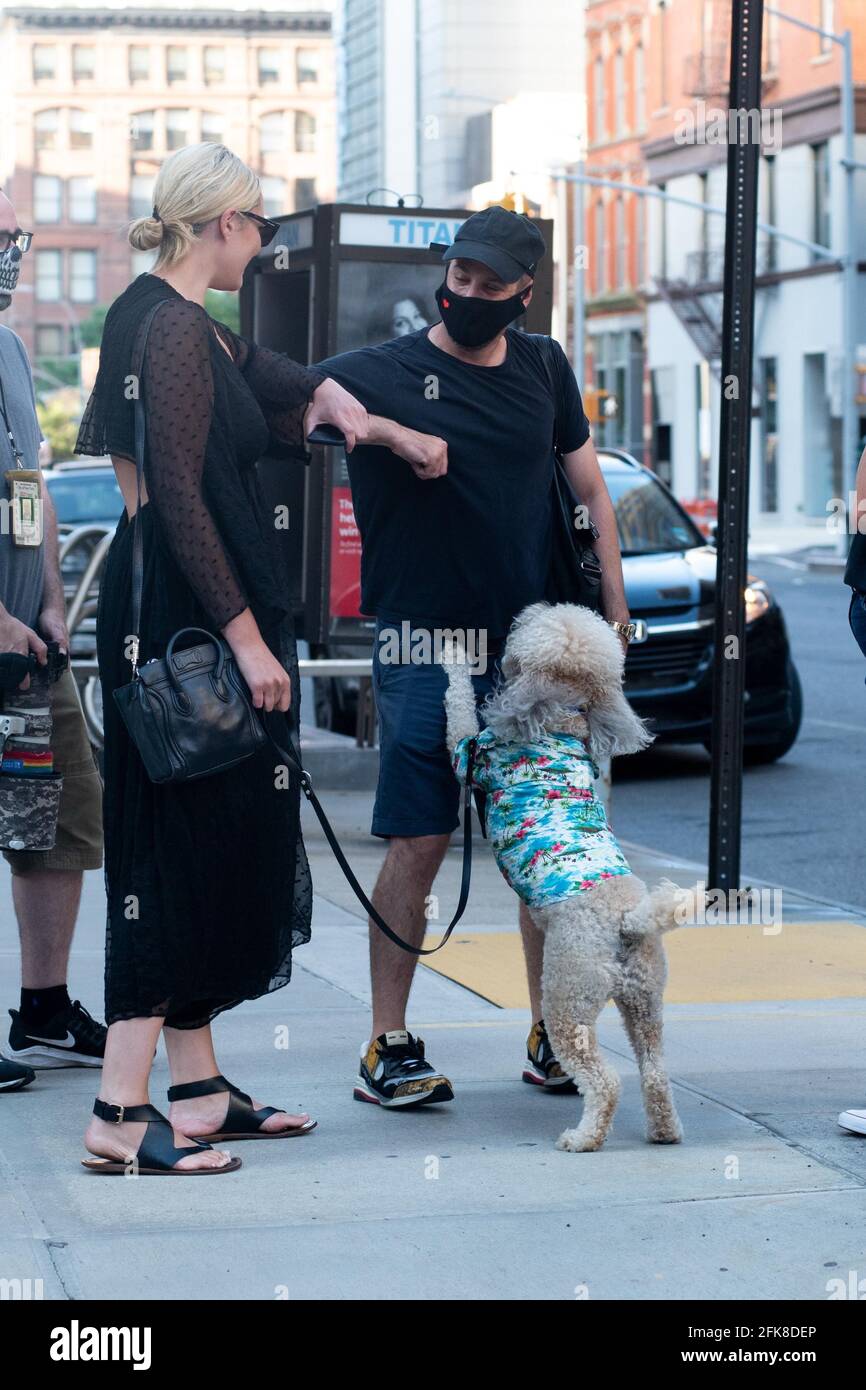 New York - NY - 20200729 - Georgina Burka Walks Her Dog 'Auzzie' in NYC ...