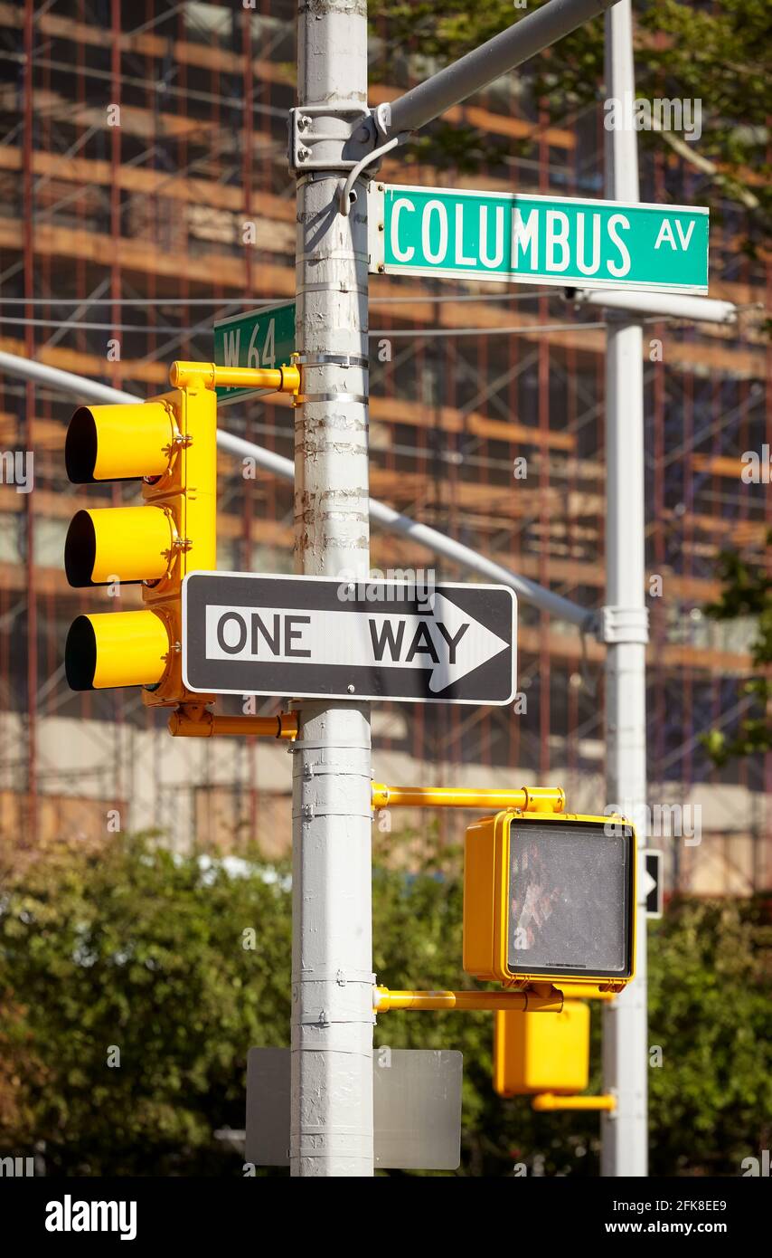 Traffic lights, Columbus Avenue and One Way street signs in New York ...