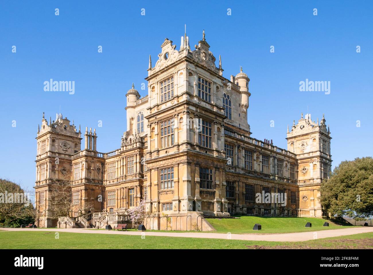 Wollaton hall 1588 wollaton nottingham hi-res stock photography and ...