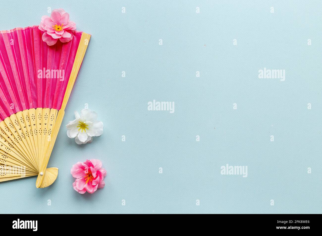 Chinese style hand fan made of bamboo and paper Stock Photo - Alamy