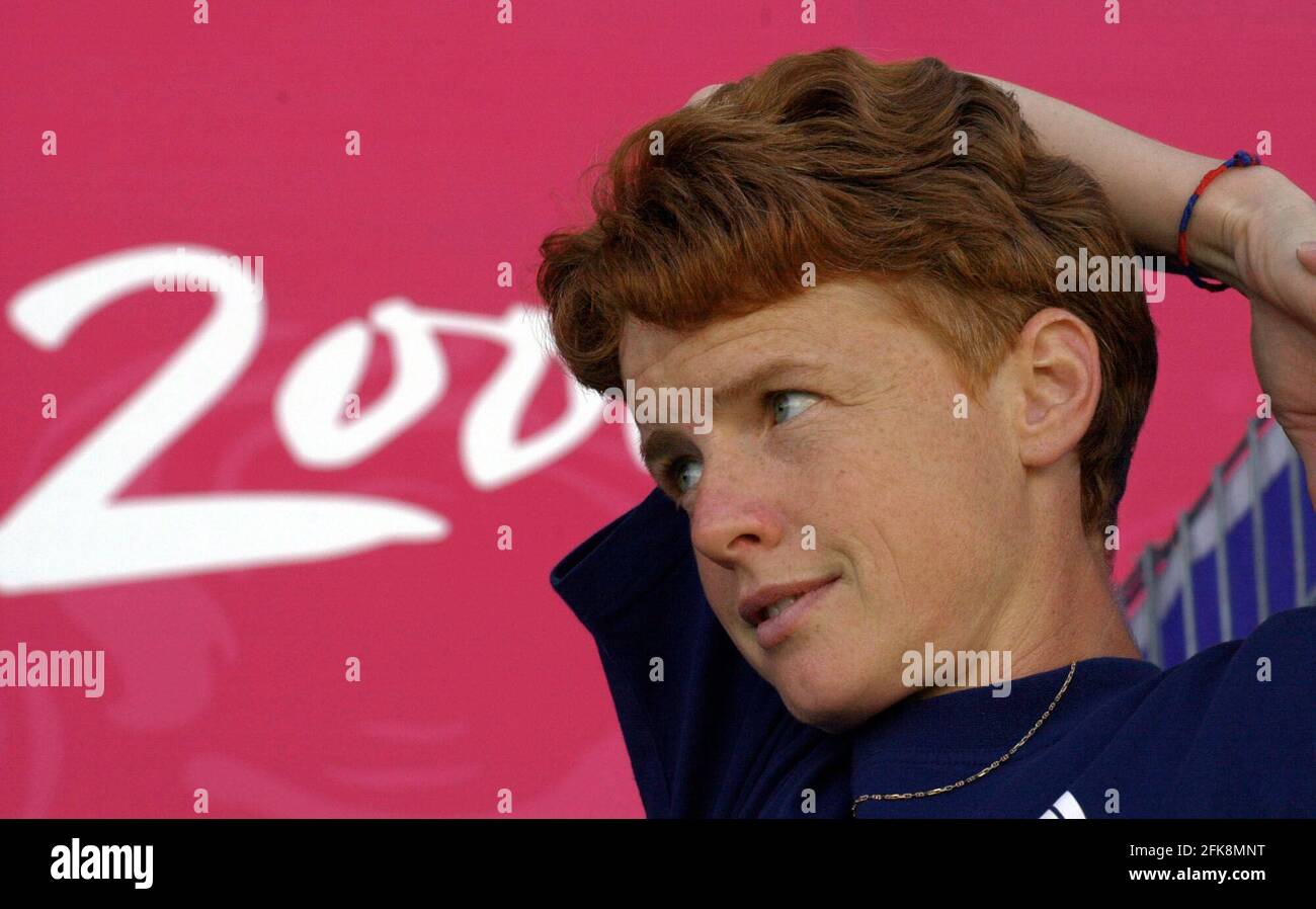 Jane Sixsmith September 2000 England and Britaion Hockey Player in ...