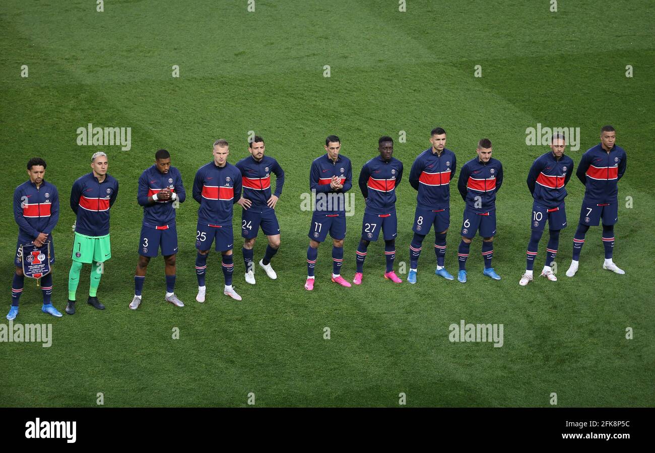 Team PSG poses before the UEFA Champions League, Semi Final, 1st leg ...