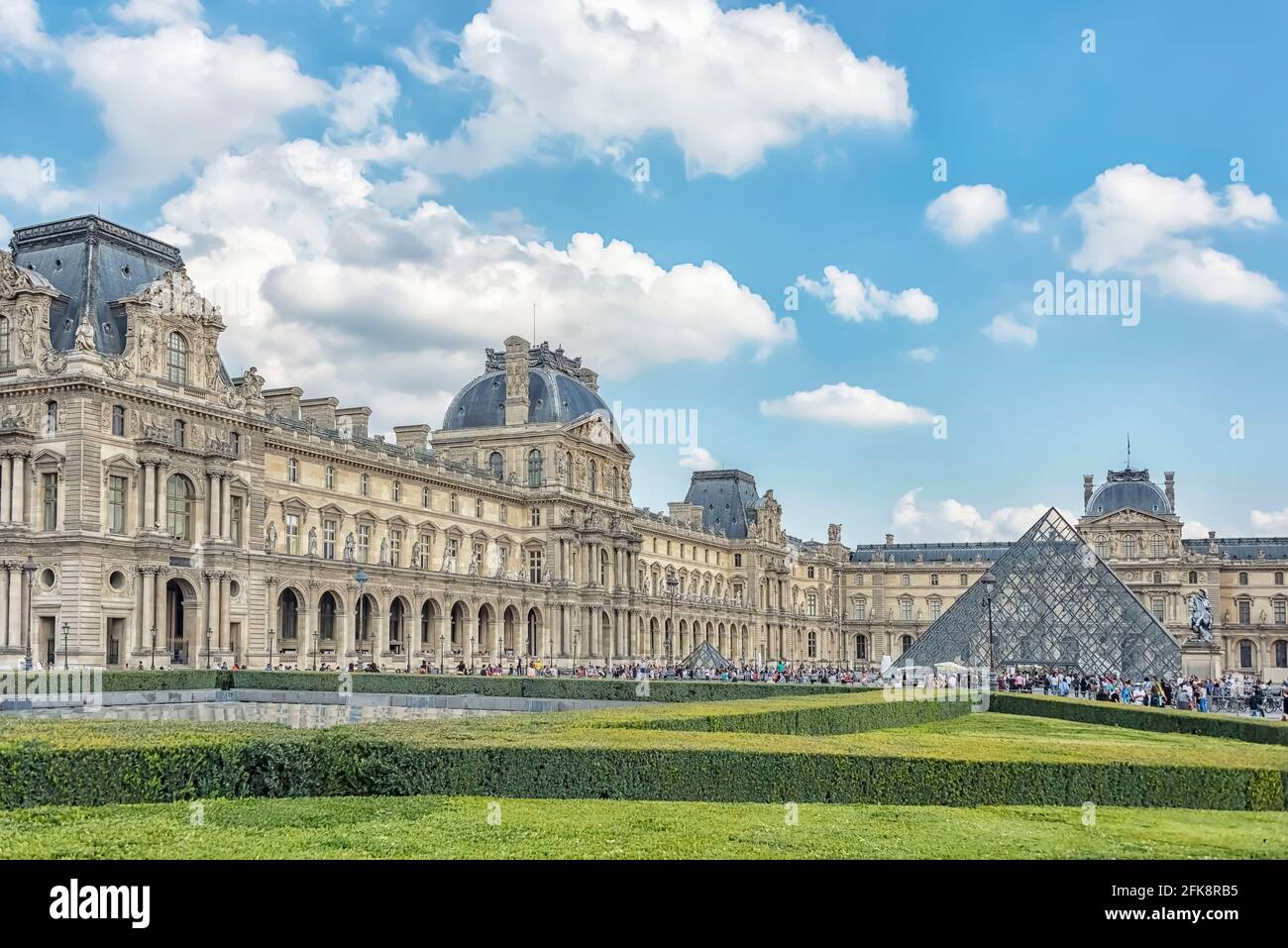 Louvre pyramid structure hi-res stock photography and images - Alamy