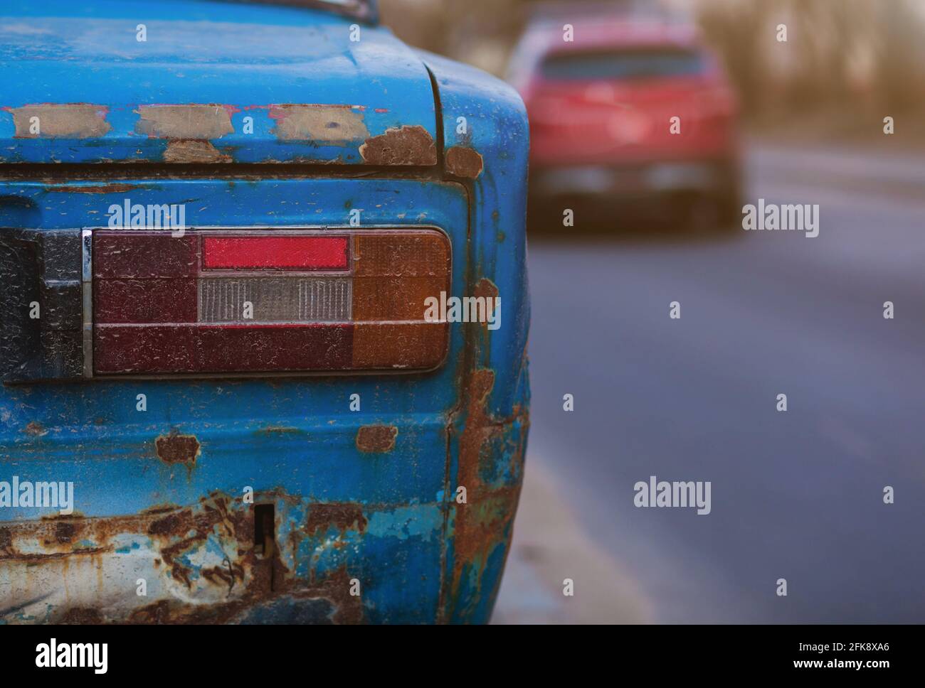 Rusty scrap metal lights hi-res stock photography and images - Alamy