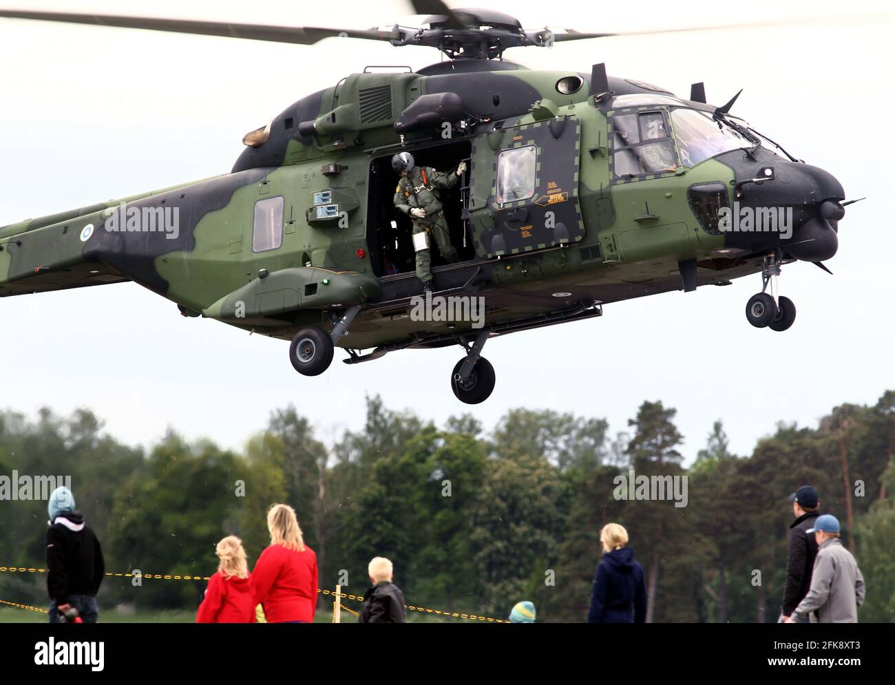 Helicopter military airbase hi-res stock photography and images - Alamy