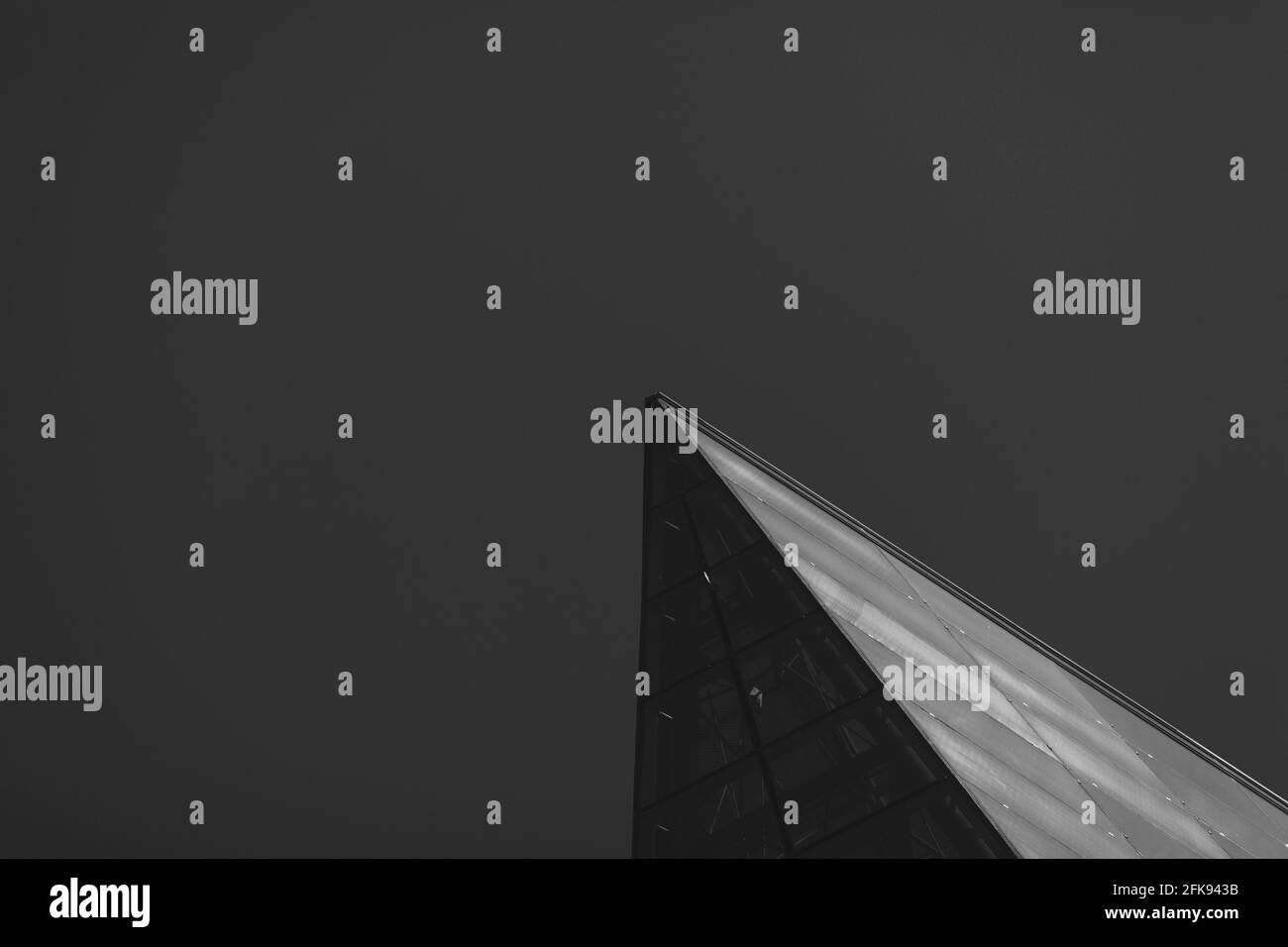 Modern bank building Black and White Stock Photos & Images - Alamy