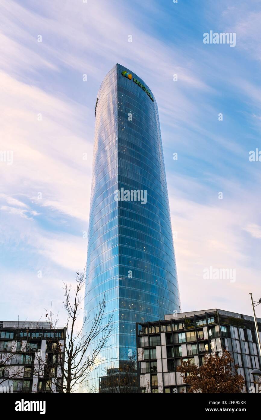 The country tallest skyscraper hi-res stock photography and images - Alamy
