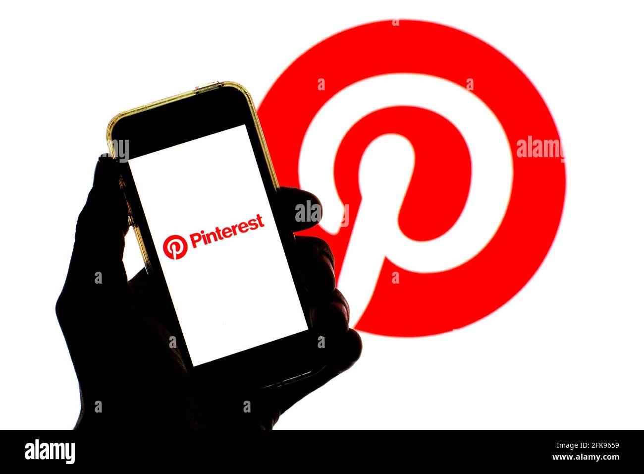 Pinterest app logo on Cut Out Stock Images & Pictures - Alamy